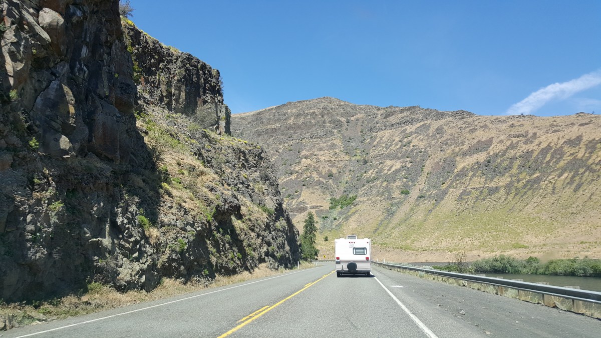 Umtanum Ridge Trail | Mr and Mrs Smith Go To Washington